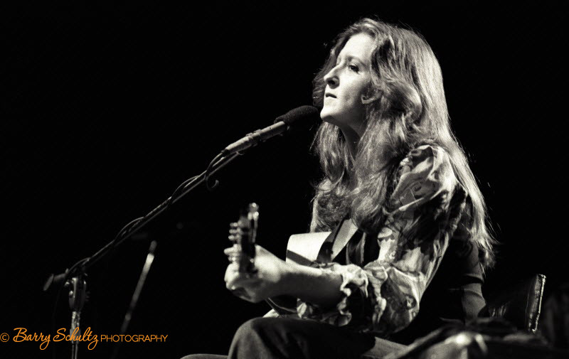 BONNIE RAITT - Barry Schultz Photography