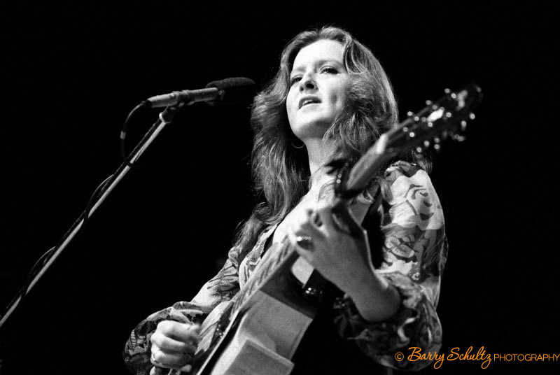 BONNIE RAITT - Barry Schultz Photography